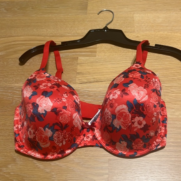 Victoria's Secret | Intimates & Sleepwear | Victorias Secret Bra Size ...